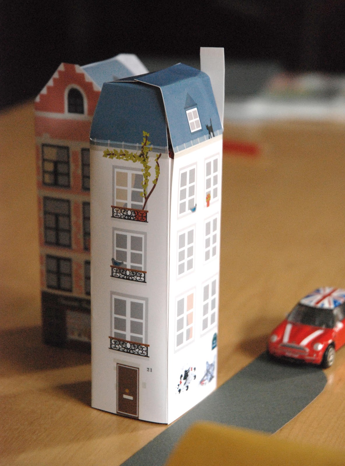DIY Kids : Mon petit building PARIS - Hello June