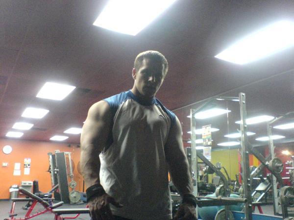 the beauty of male muscle: young & buff