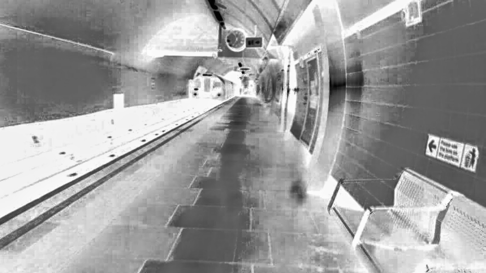 GHOST CAUGHT ON THE LONDON UNDERGROUND | Haunted Earth`s Ghost World