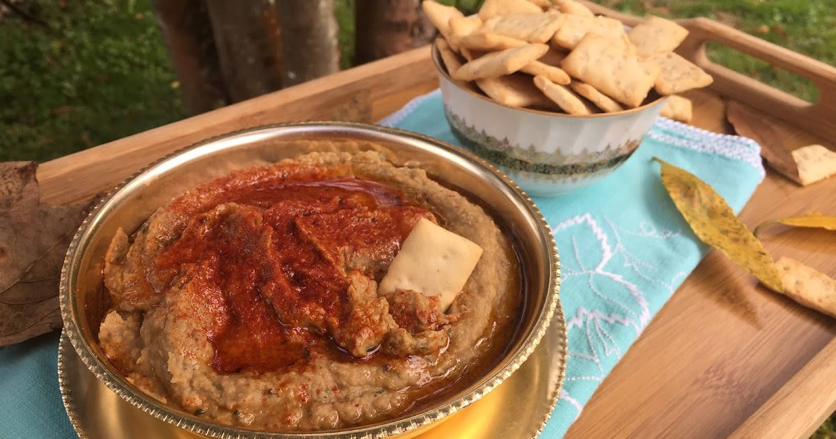 Reyes de Vicente: Hummus con Berenjena Asada y Ajo Negro