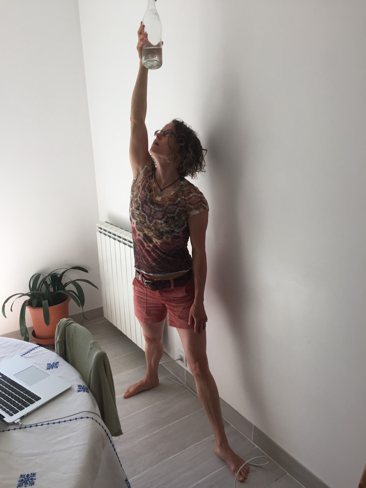 Precision Acrobatics with Ariel + Liz: Shoulder pre-habilitation for ...