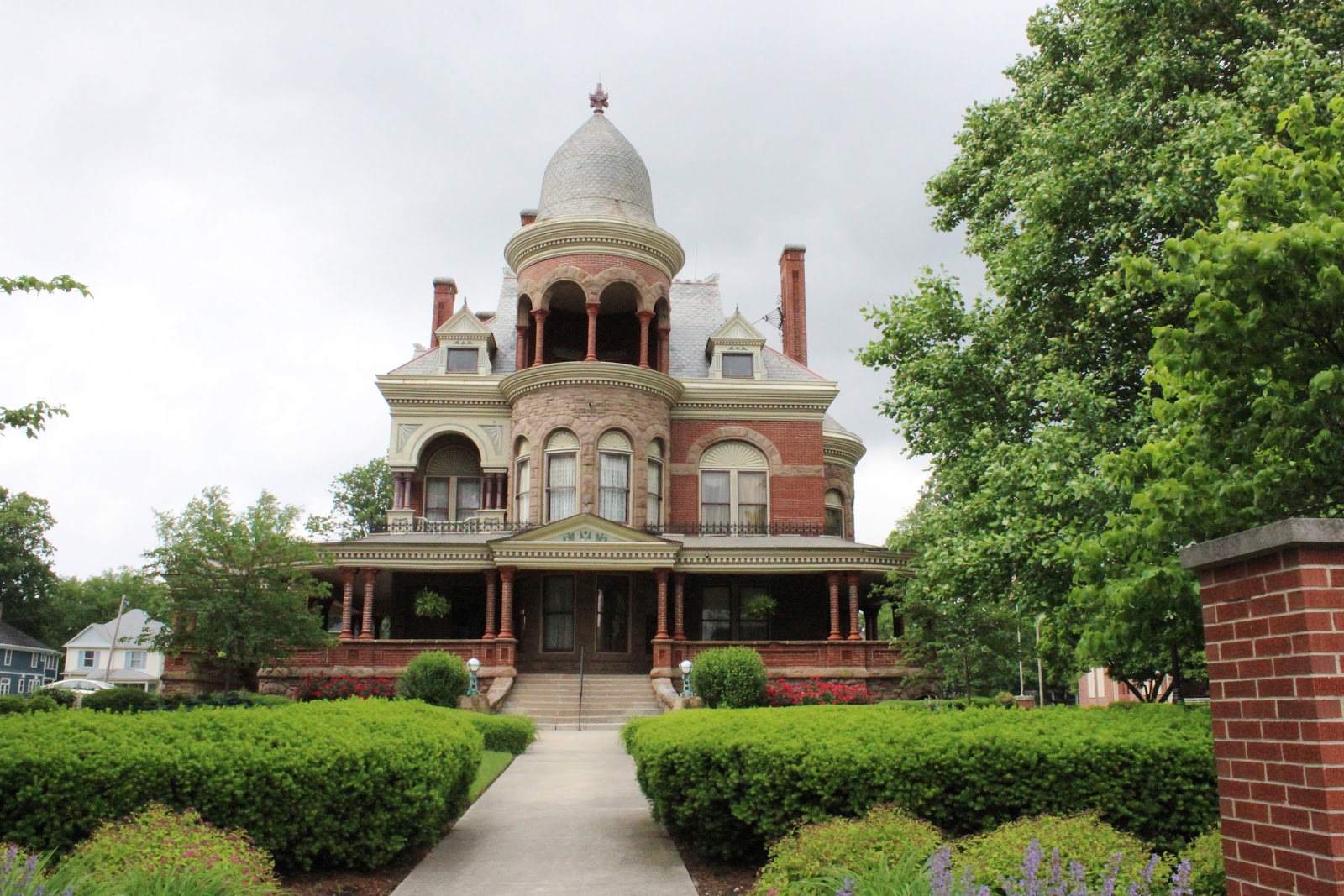 To Behold the Beauty: A Day Out with Friends (And A New Camera)