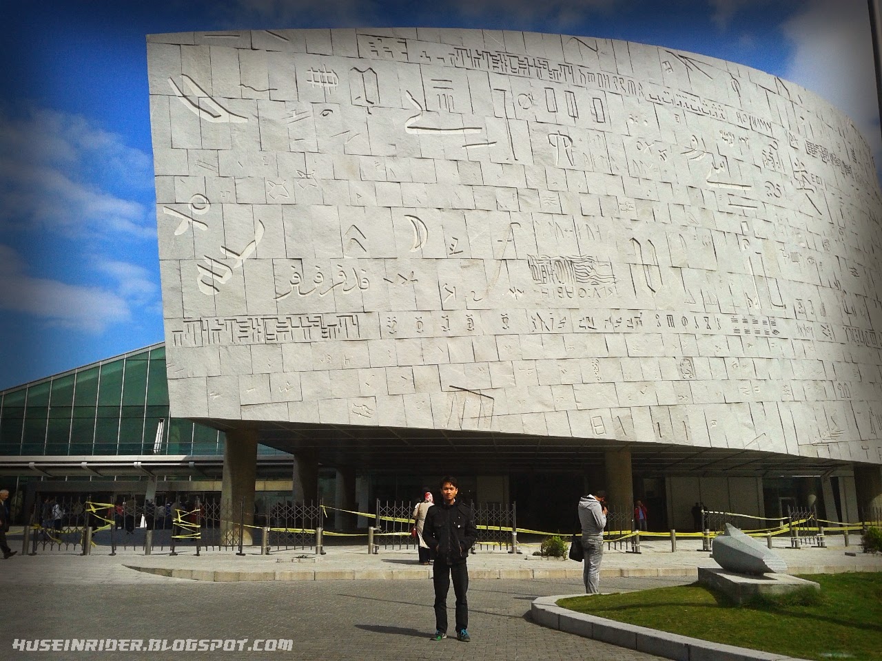 My Experience to The Biggest Library In The World - Husein Rider