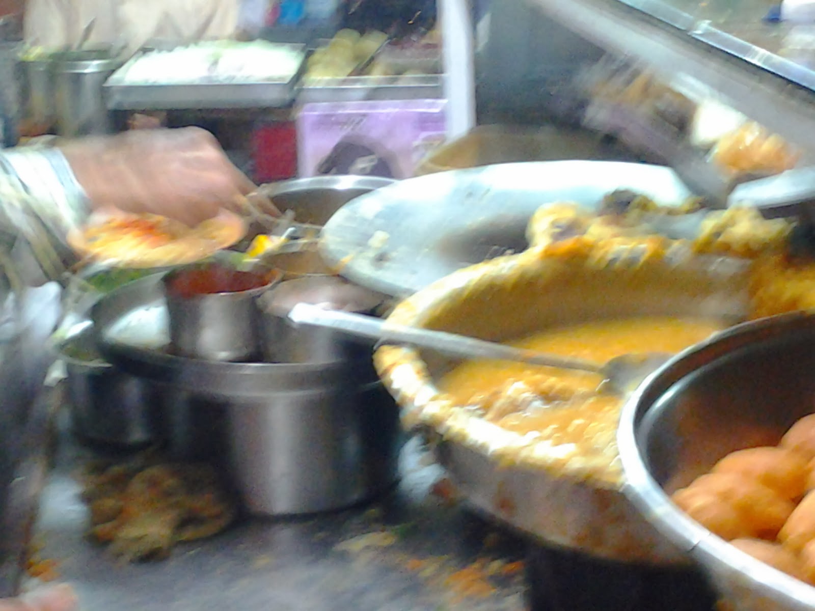 Planet Food India: Panipuri, Ragda Pattice and Bhel at Matunga, Mumbai ...