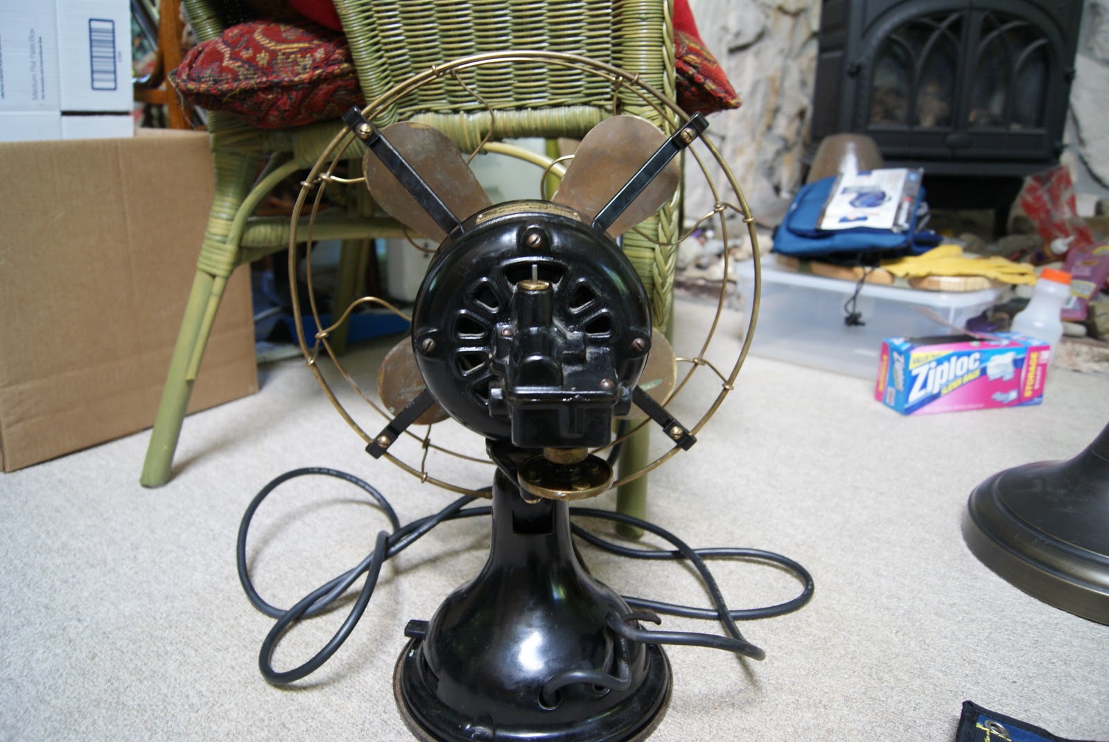 Brass and Iron: An antique fan collecting blog