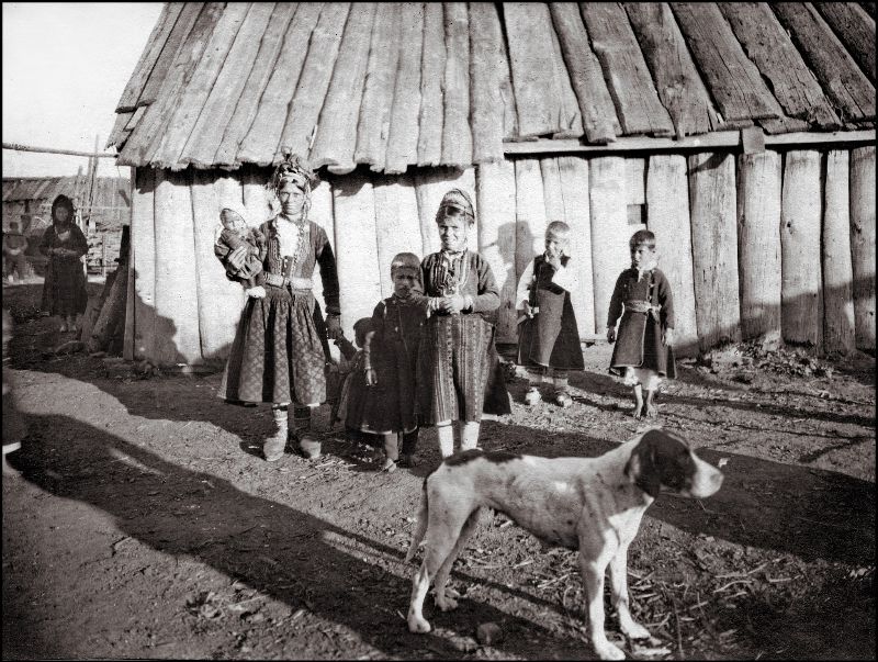 26 Fascinating Photos That Capture Everyday Life of the Balkans in the ...