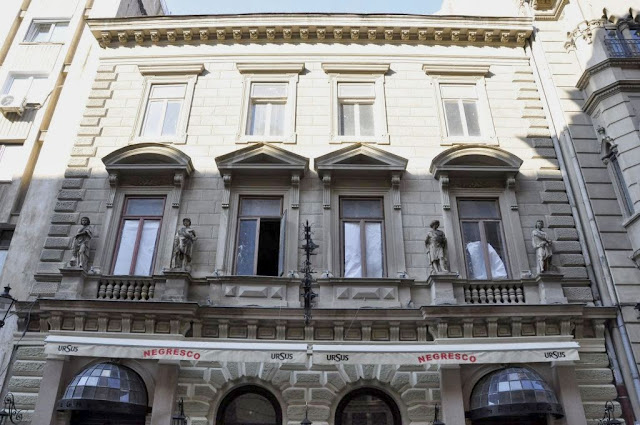 Turist în București: Strada Stavropoleos - Centrul Vechi - Bucuresti