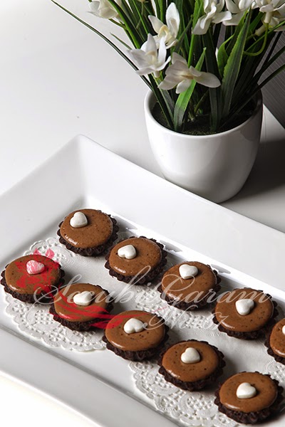 CHOCOLATE CHEESE TART