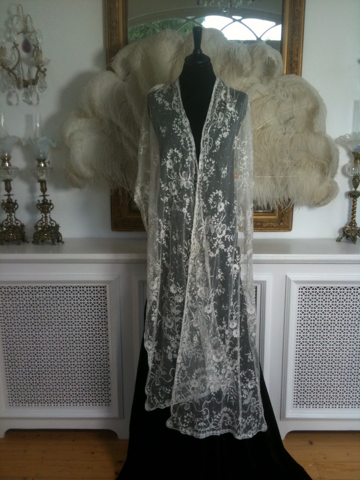Rosemary Cathcart Antique Lace and Vintage Fashion: Antique Limerick ...