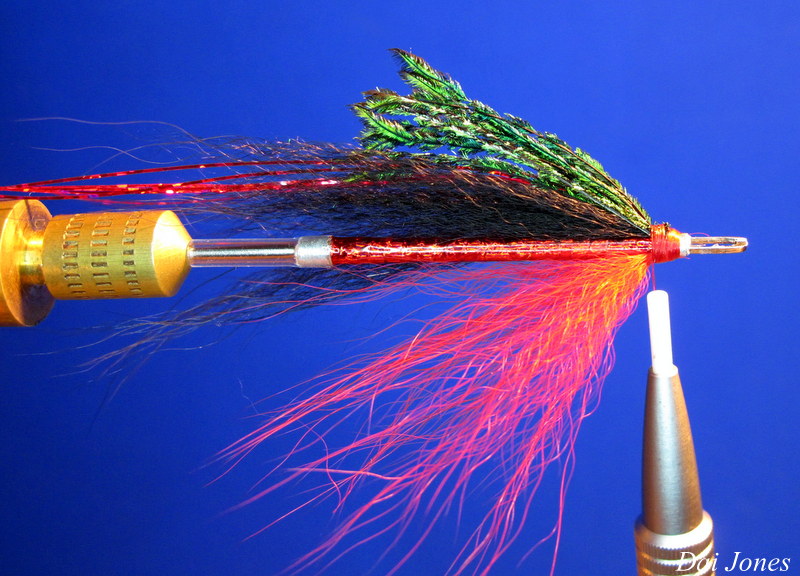 Flies step by step: Alexander tube fly, step by step.