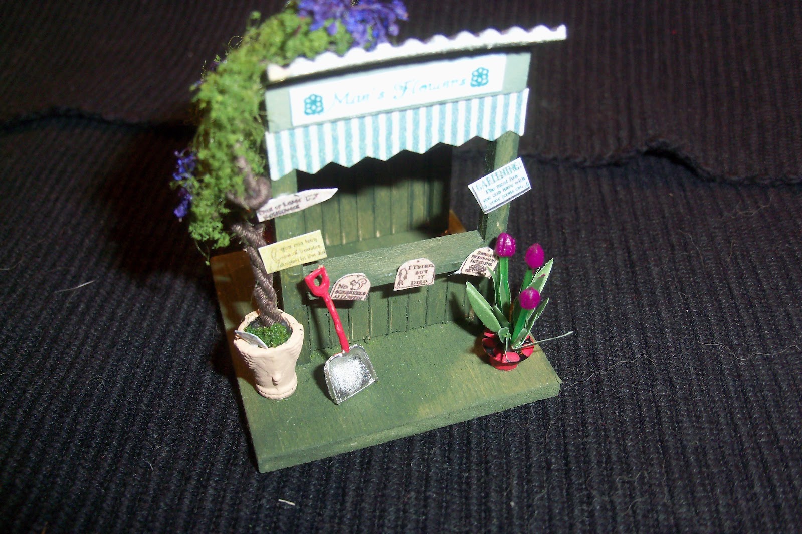 Raggedy Kingdom: Fall and Spring Market Stalls