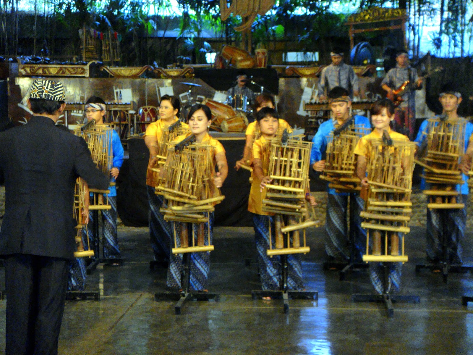 A Gish Out of Water: Saung Angklung Udjo