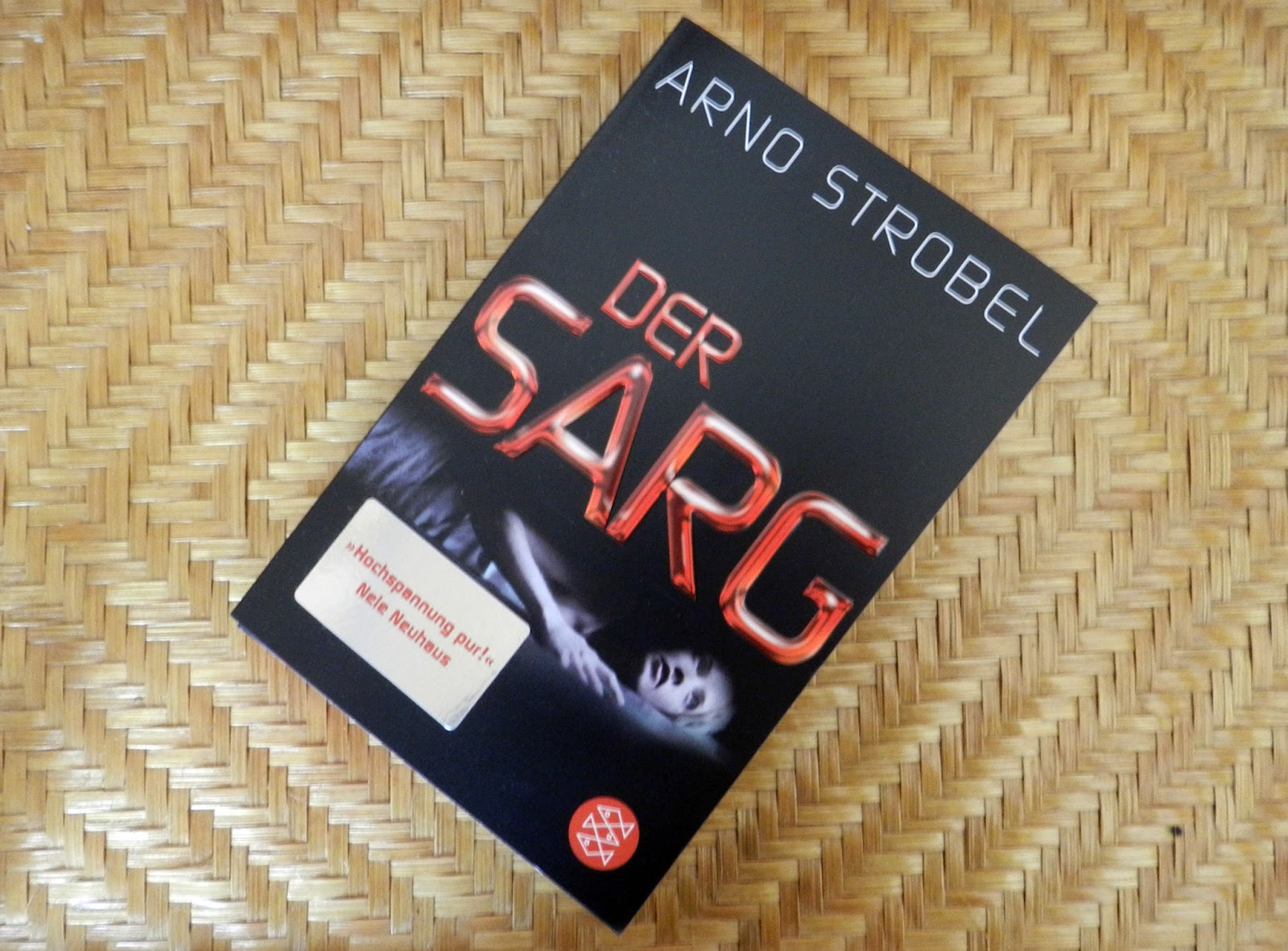 Buchsichten: [Rezension Hanna] Arno Strobel - Der Sarg
