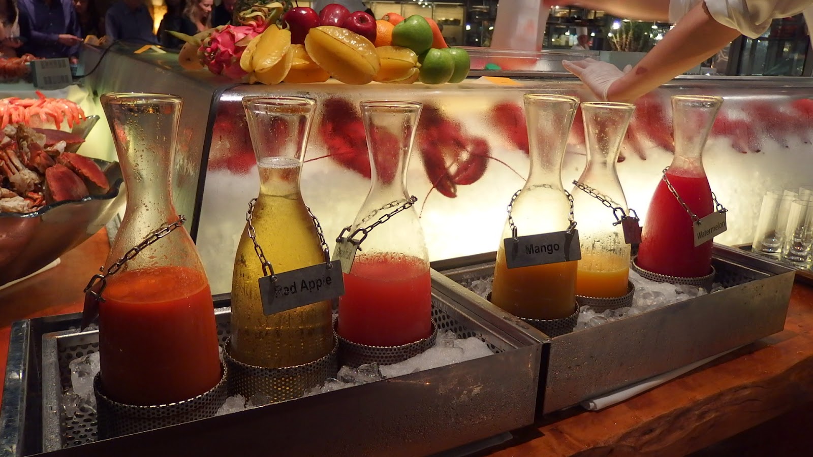 SuMMeR LoVes To Eat! Singapore Food Blog: Christmas Eve Dinner Buffet ...