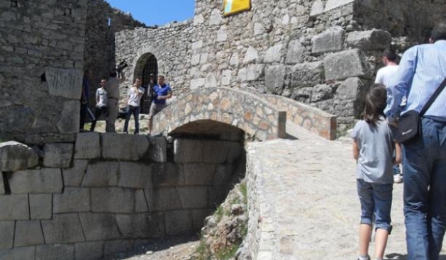 Lezha, pushime në det, lum, lagunë dhe mal | Lezha ime...