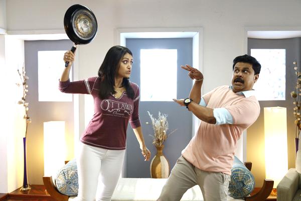 Janapriya Nayakan Dileep and Mamta Mohandas in Two Countries - Photohub
