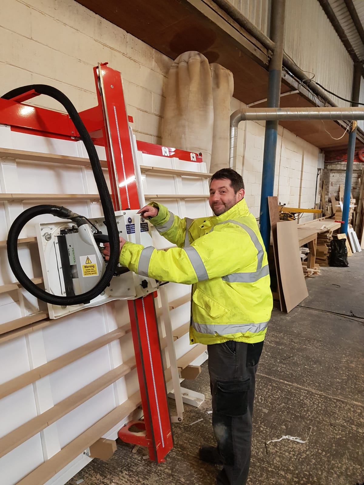 SmithField Timber choose reliability for their Customers – Vertical Panel Saws