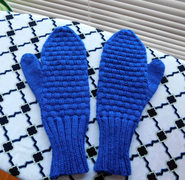 Bead Knitter Gallery: Blue Mittens