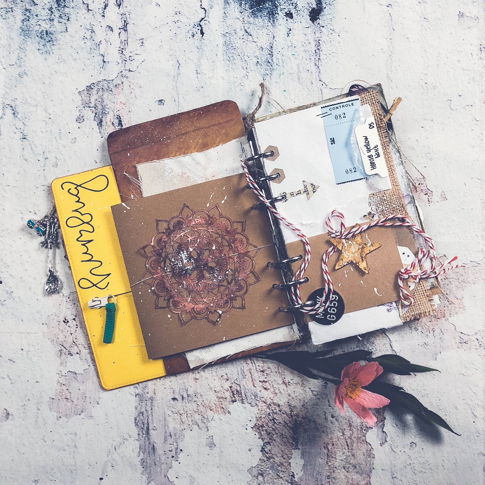 HobbyVision Creative Crew: ELIZABETH CRAFT DESIGNS | Art Journal Specials!