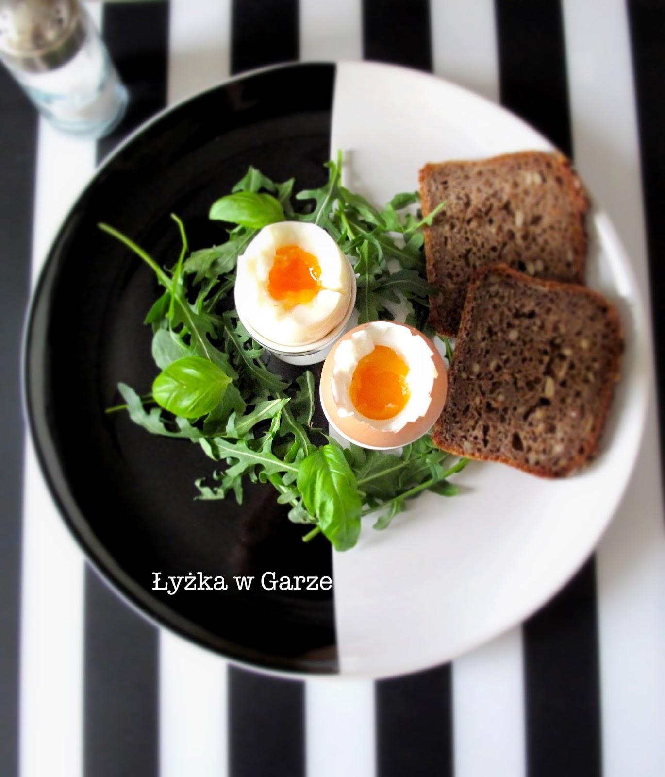 Łyżka w Garze: Idealne jajko na miękko – jak zrobić?