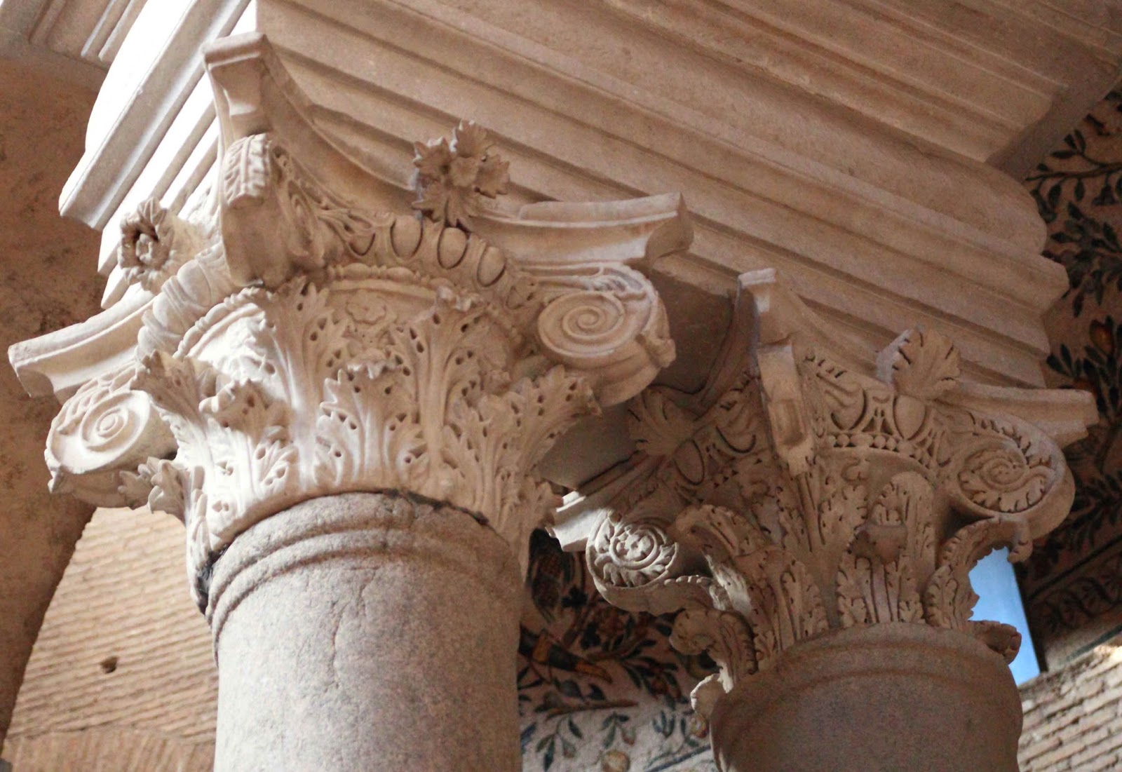 LAS PARIDAS DE MARCELO DEL CAMPO: Los capiteles reutilizados de Santa ...