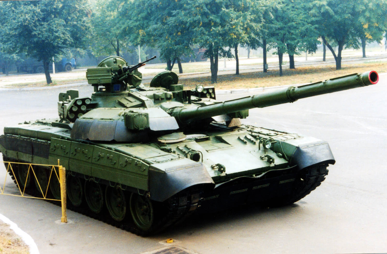 Glavcom: BMT-72 heavy infantry fighting vehicle