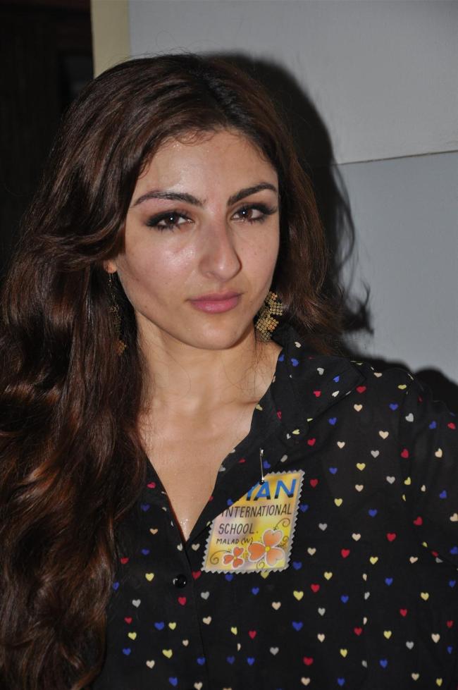 Soha Ali Khan Photo Gallery