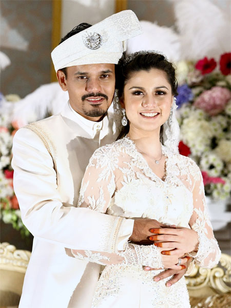 AkiM AF7 ada BLOG GAk Laa..n sweet Pic of Lisa N Yusri ~ Miss BaNu StoRy