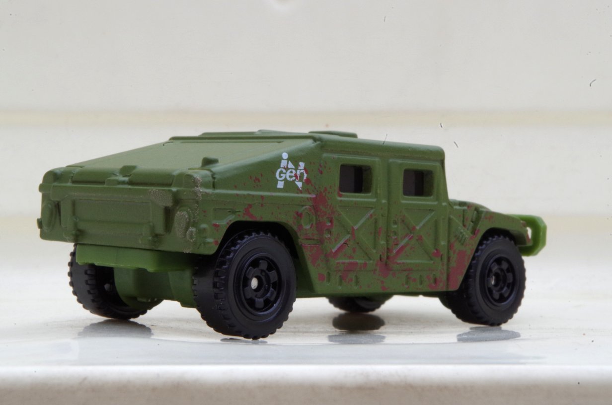 Mustang Fan Peru: InGen Humvee - Matchbox