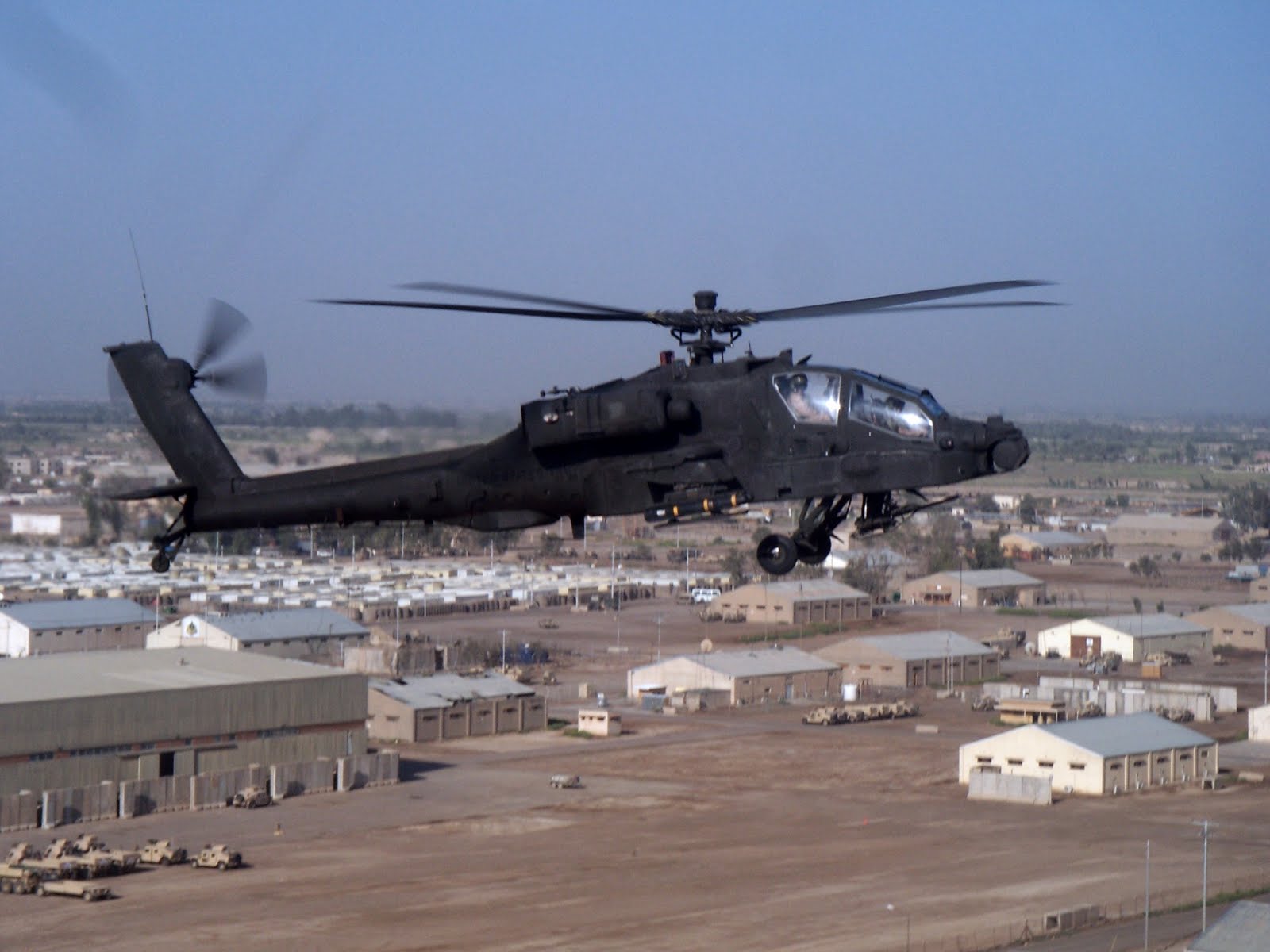 MIRAGEC14: Egypt receives ten Apaches