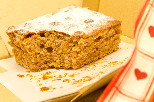 "Brown Velvet Cake" - O OVO