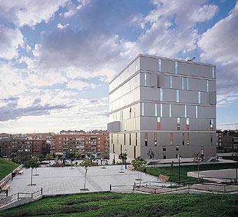 Usera es algo mas ......: Biblioteca Pública José Hierro (Usera, MADRID)