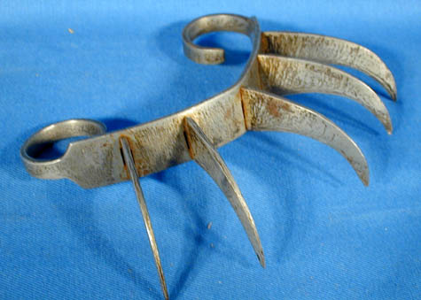 Thai Self-Defense: Tiger Claw