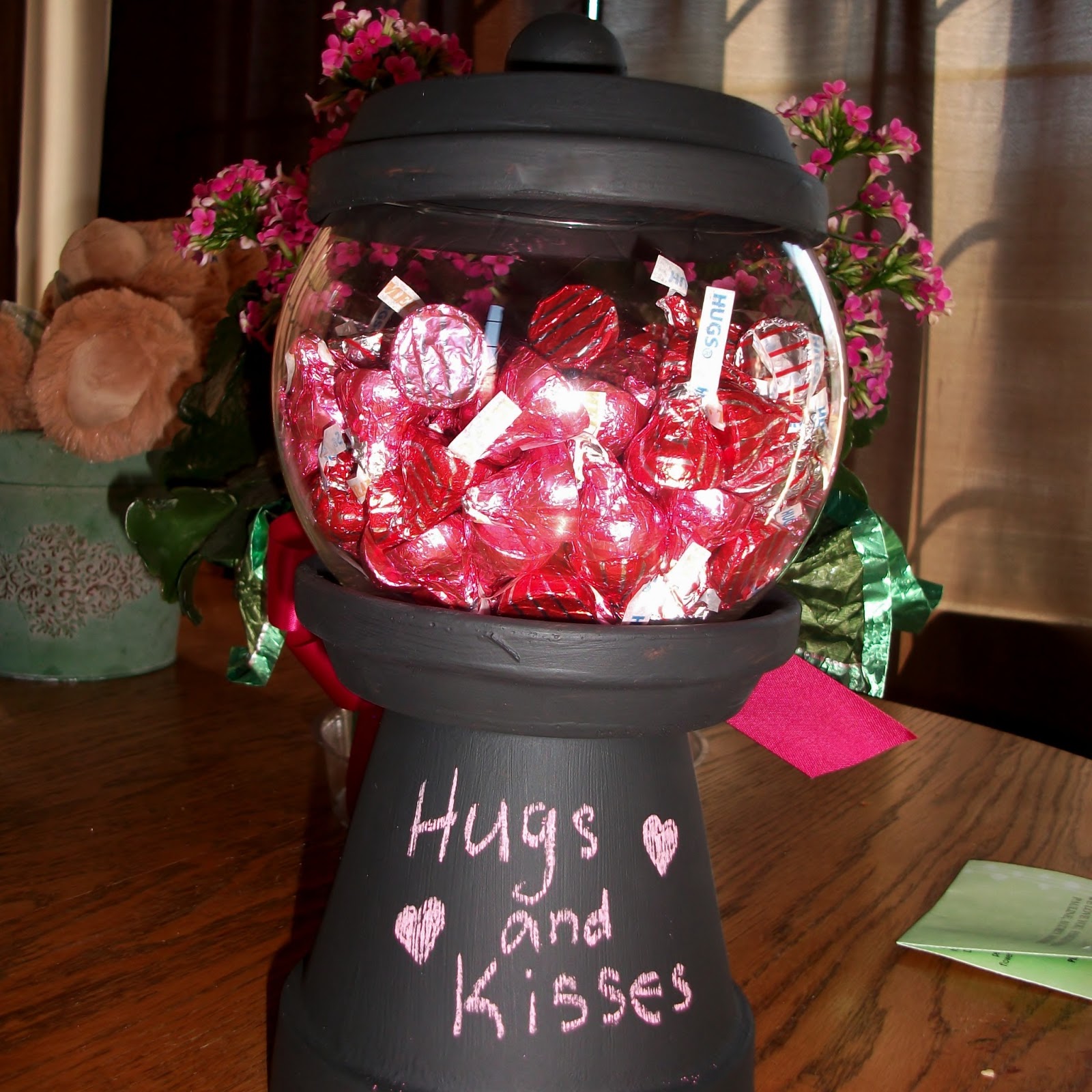 Confections of a Readoholic Mom: Pinterest Projects: DIY Candy Container