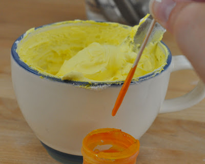 Beki Cook's Cake Blog: How To Color Icing