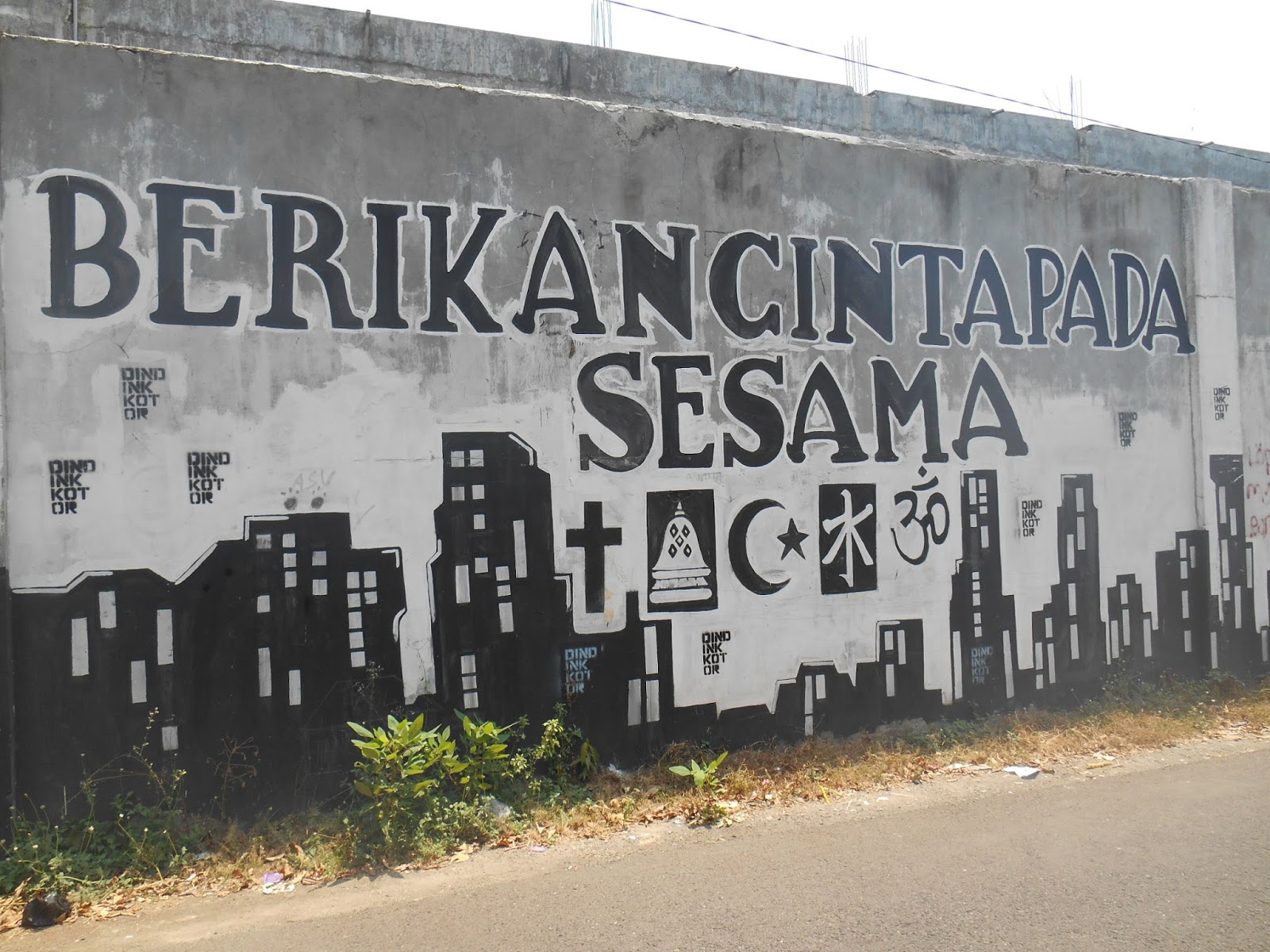 heteroculture: Coretan Di Dinding