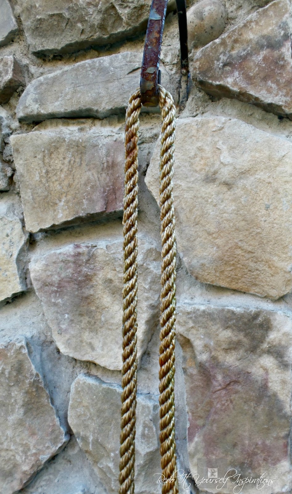 Farmhouse Pulley and Bucket Planter | Redo It Yourself Inspirations ...