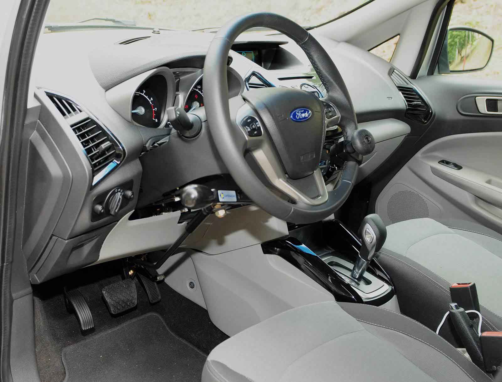 Ford e Honda mostram veículos para PcD na Reatech 2015