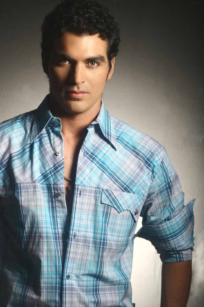 .: ACTOR: TIBERIO CRUZ