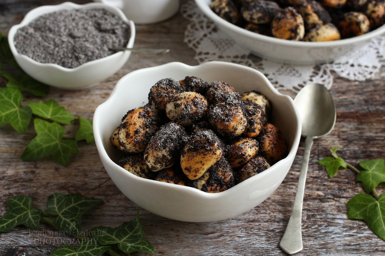 ...konyhán innen - kerten túl...: Bobalki - Szlovák mákos "gombóc"