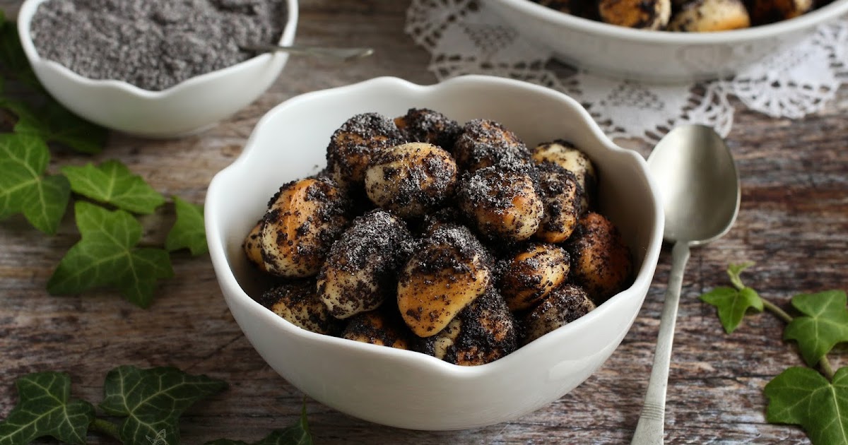 ...konyhán innen - kerten túl...: Bobalki - Szlovák mákos "gombóc"