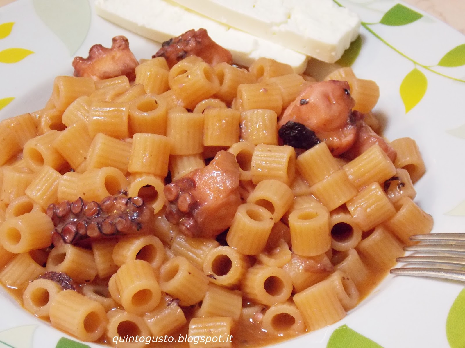 Polpo con pasta corta | Apriti Sesamo - Cucina greca e non solo