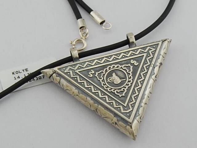 Saracen Heart: Forbidden Amulets