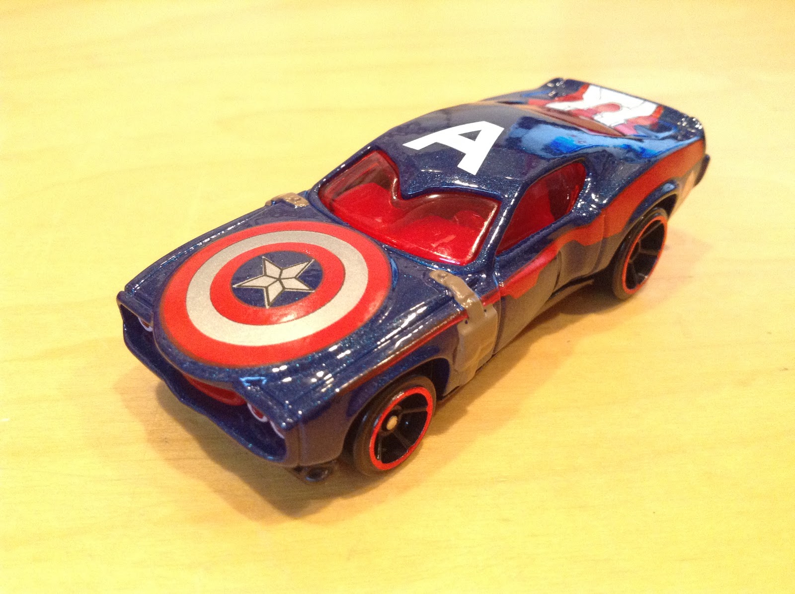 JULIAN'S HOT WHEELS BLOG: Civil War Captain America (Marvel Character Car)