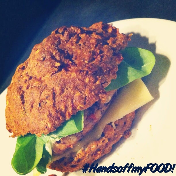 HandsOffMyFood: Spelt-broodjes, de gezonde pistolet!