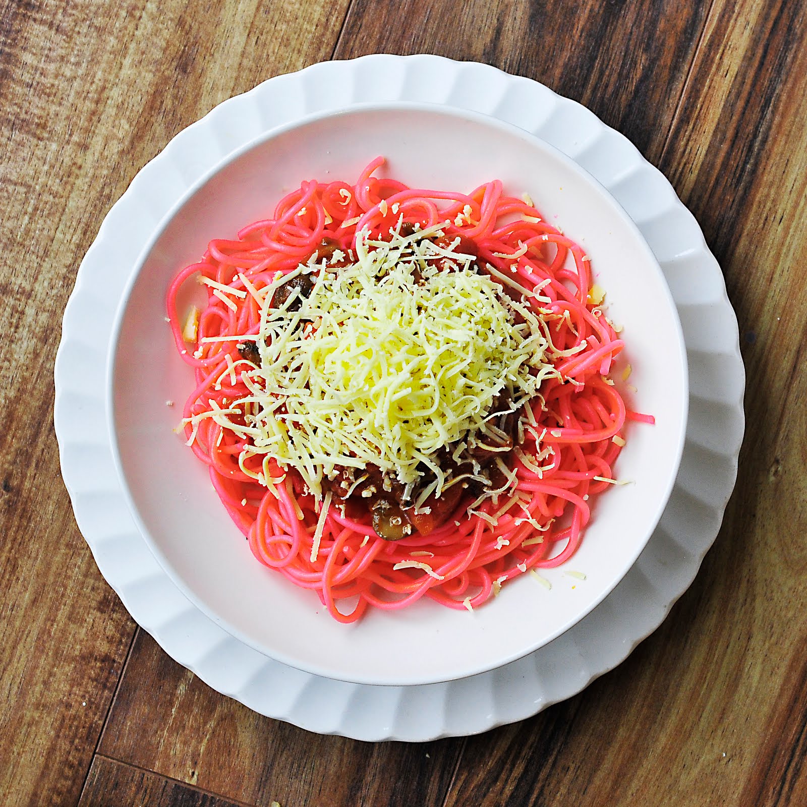 Simply Gourmet: Pink Pasta...Because Why Not.