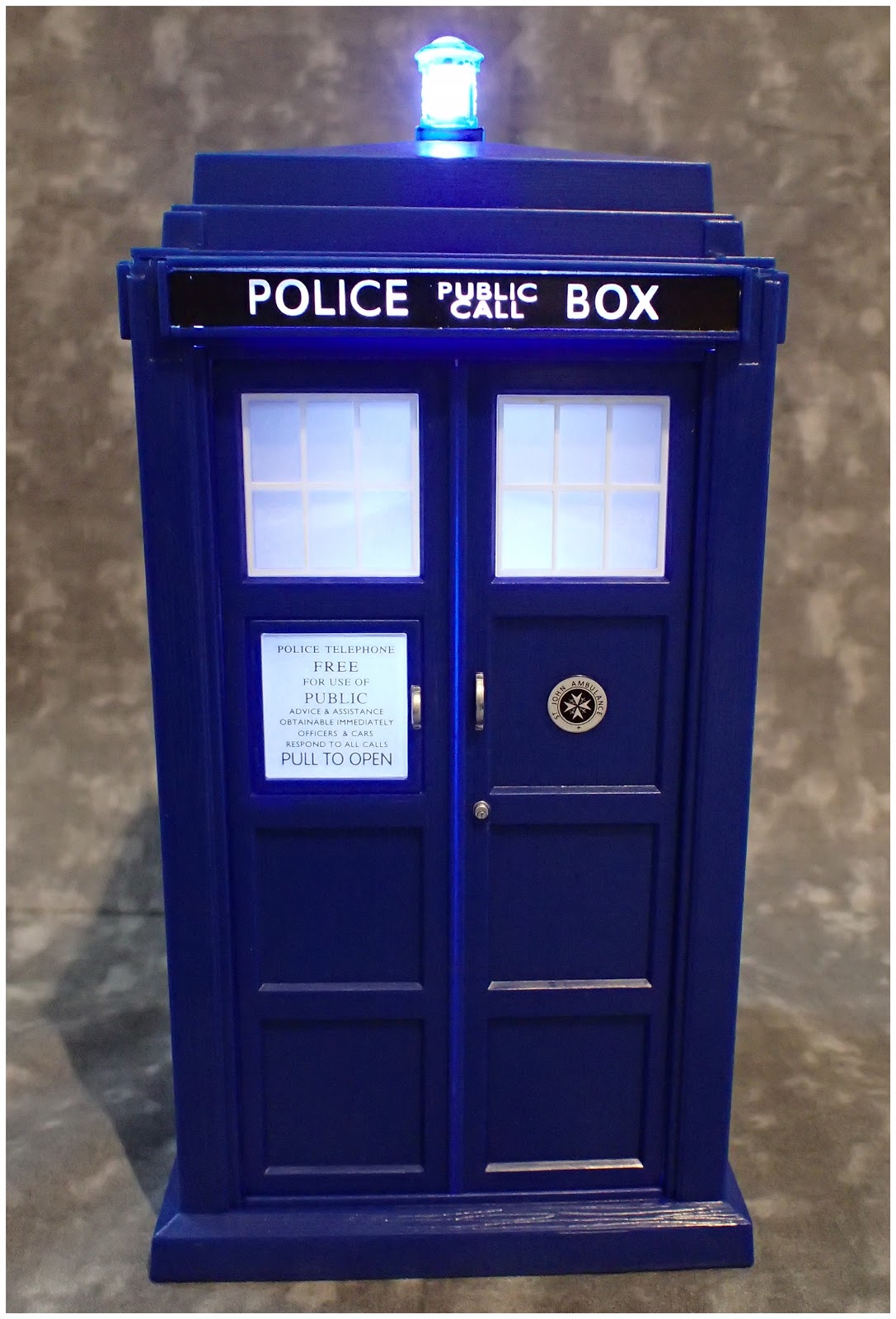 Miniature Review - Flight Control Tardis | Optimistic Penguin