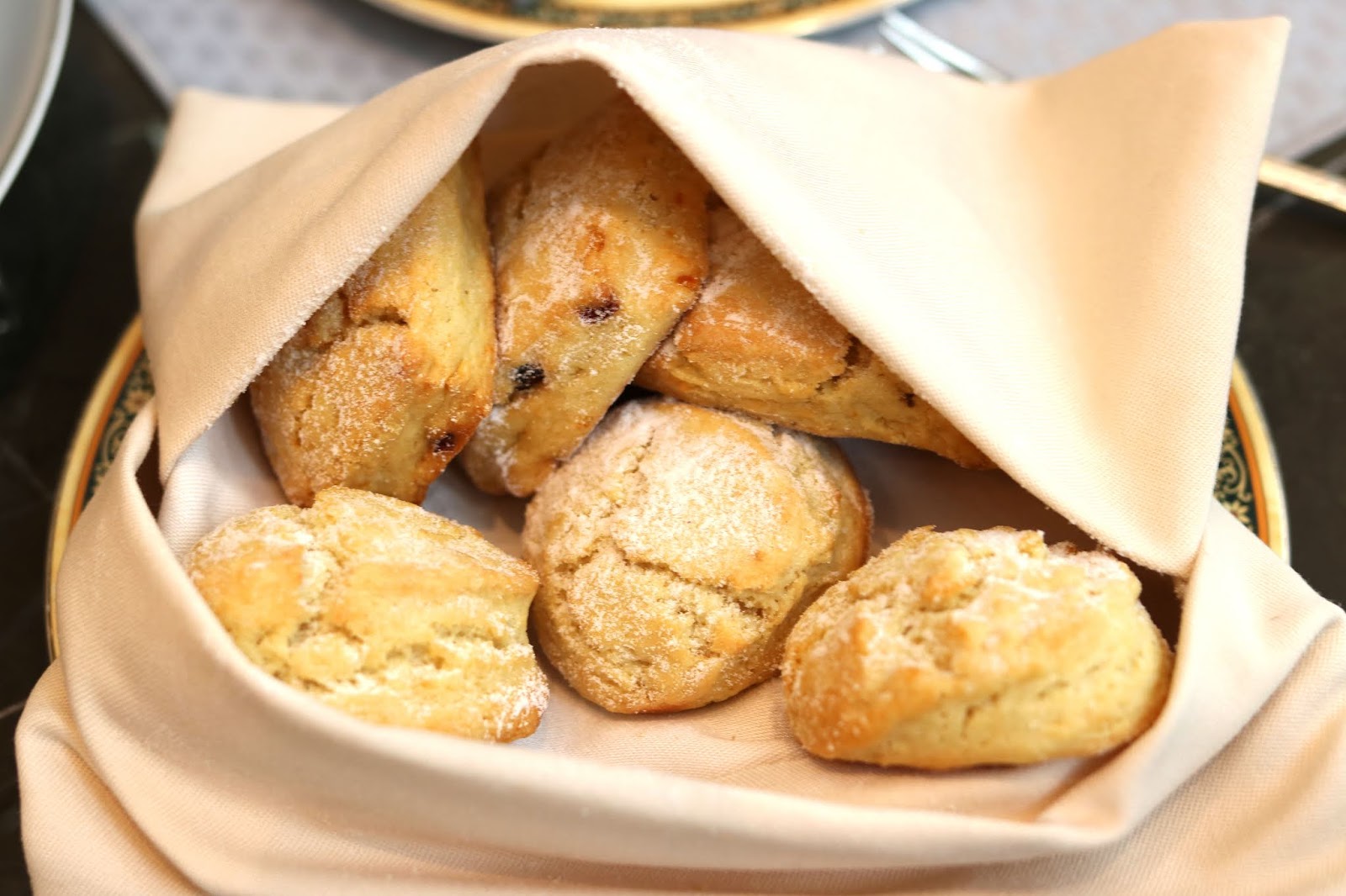 Chicago Eats: Holiday Afternoon Tea at The Peninsula | chicago foodie girl