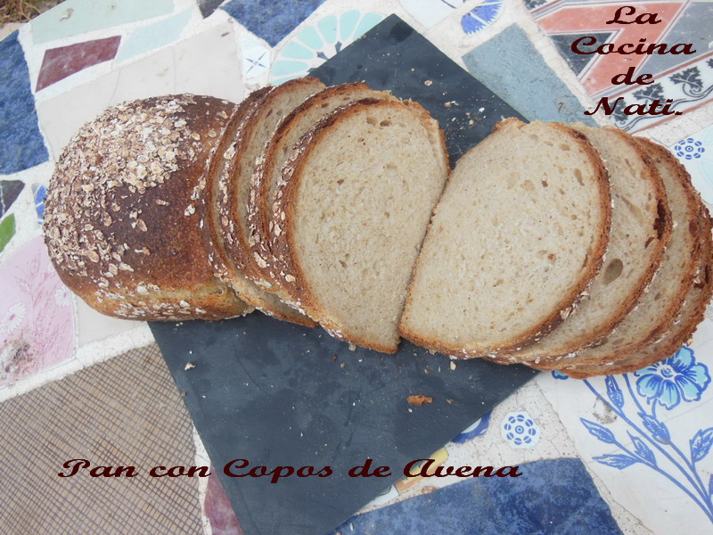 La Cocina de Nati.: PAN CON COPOS DE AVENA.