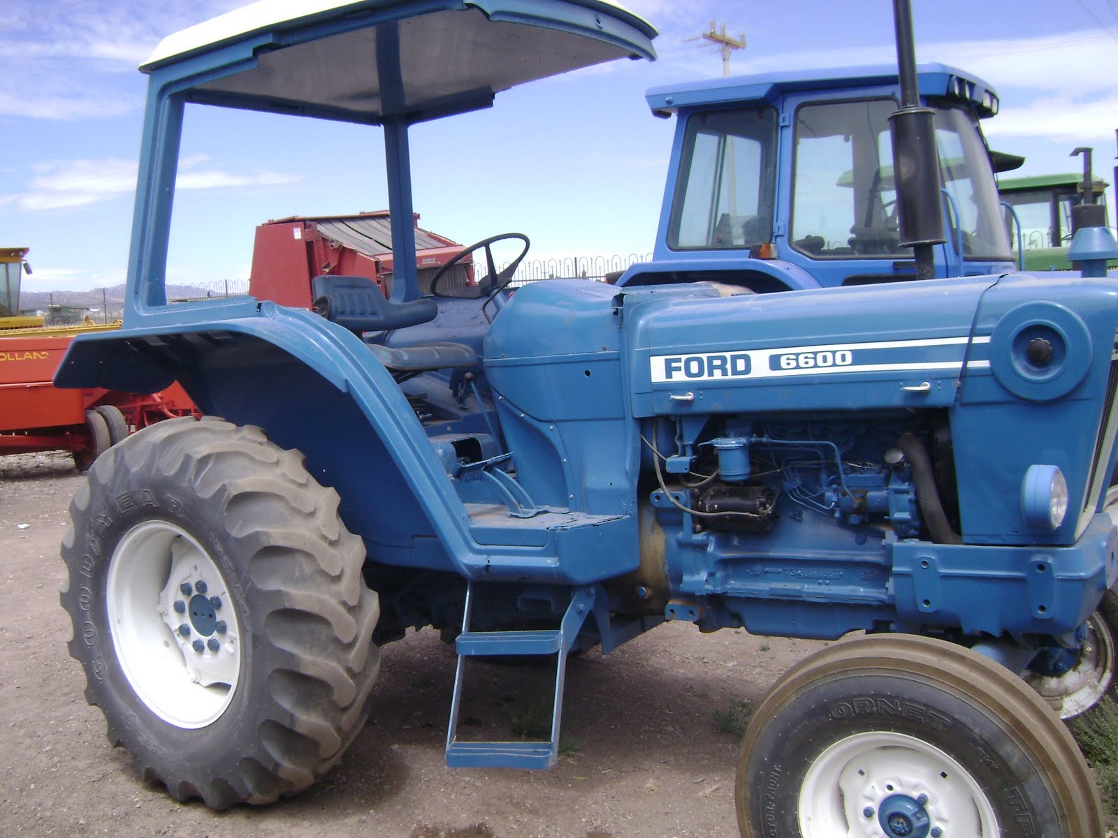 MAQUINARIA AGRICOLA INDUSTRIAL: Tractor Ford 6600 pjcw $11000 Dlls.
